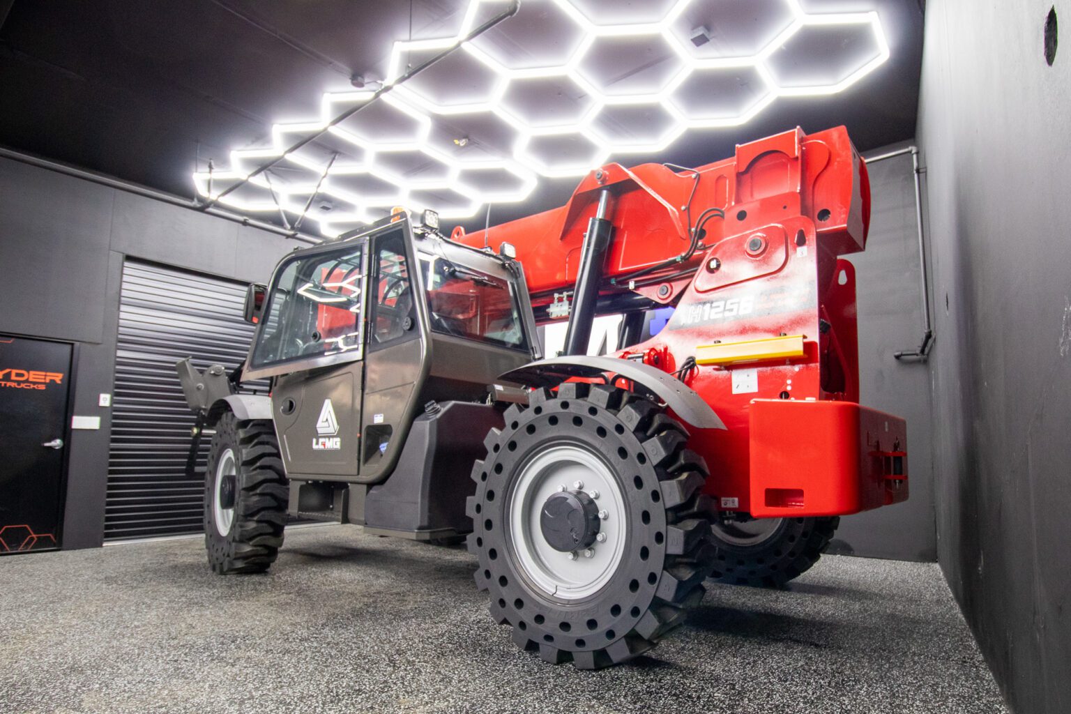 LGMG H1256 Telehandler | M&B Equipment